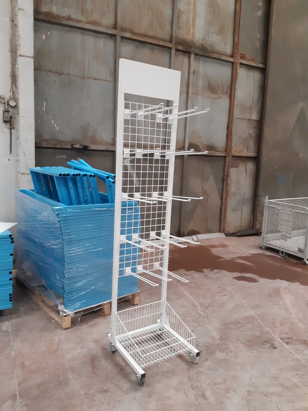 Metal Stand | Envoystands